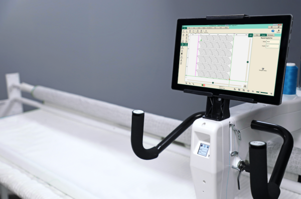 Handi Quilter Pro-Stitcher Lite - Quilting Is My Therapy